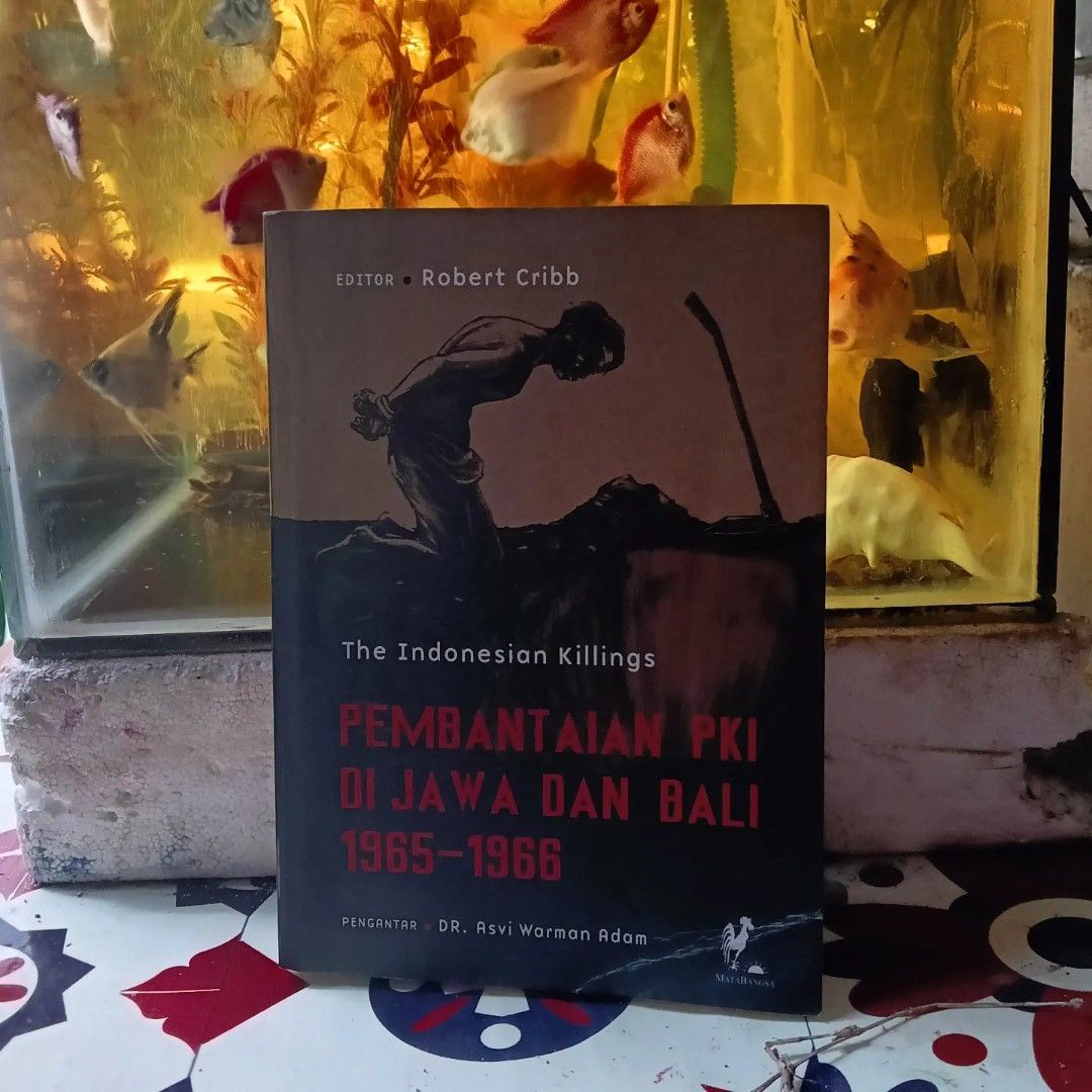 PEMBANTAIAN PKI DI JAWA DAN BALI 1965 - 1966, Buku & Alat Tulis, Buku di Carousell