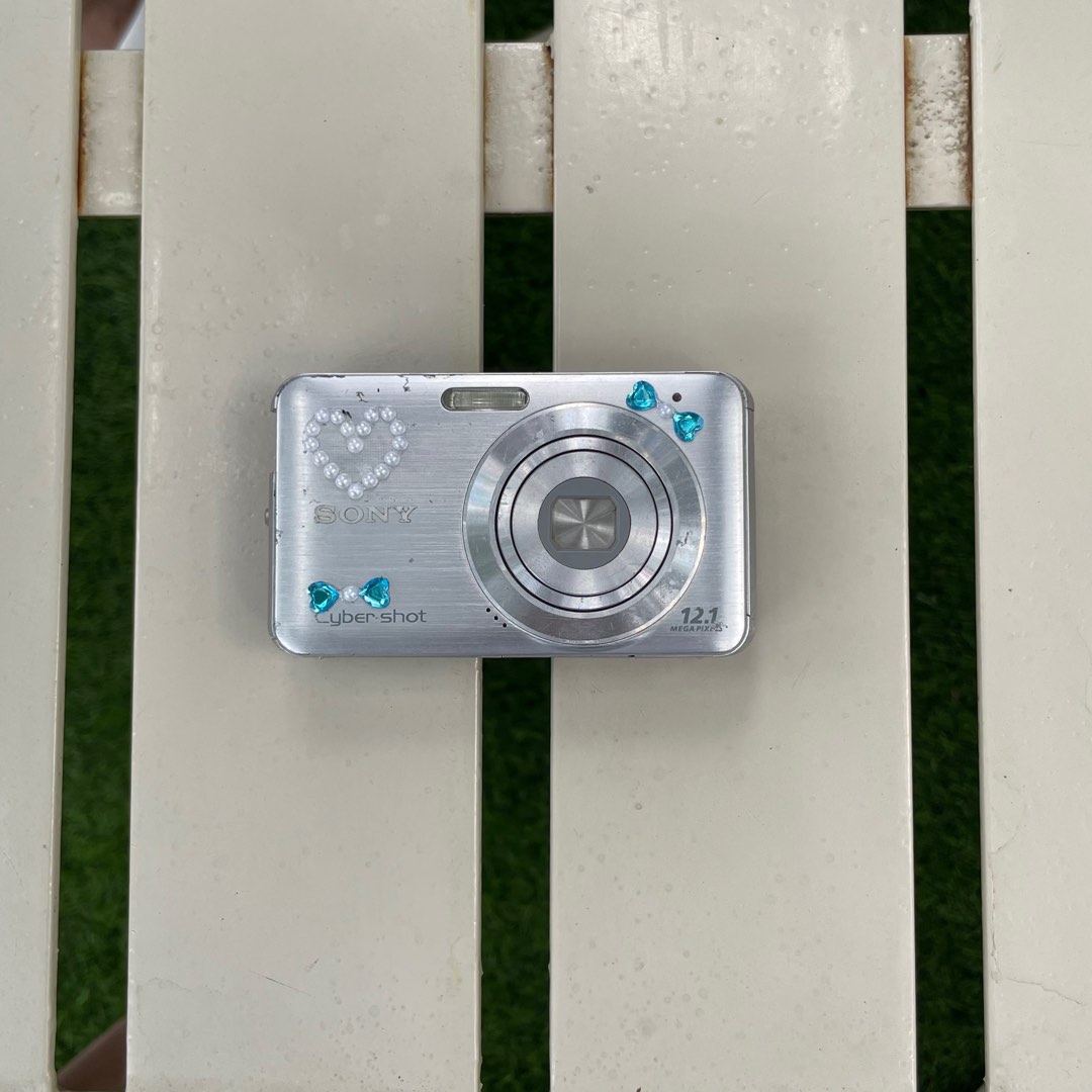 Sony CyberShot DSC-310 digital camera, Photography, Cameras on Carousell