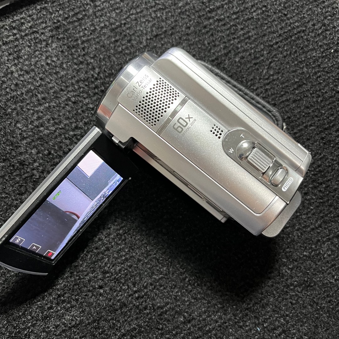 SONY HANDYCAM DCR SR68 | VIDEO CAMERA, Photography, Video Cameras on ...