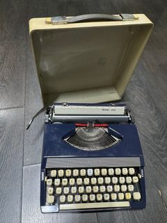 Vintage Hanimex Regal Manual Typewriter, Hobbies & Toys, Memorabilia ...