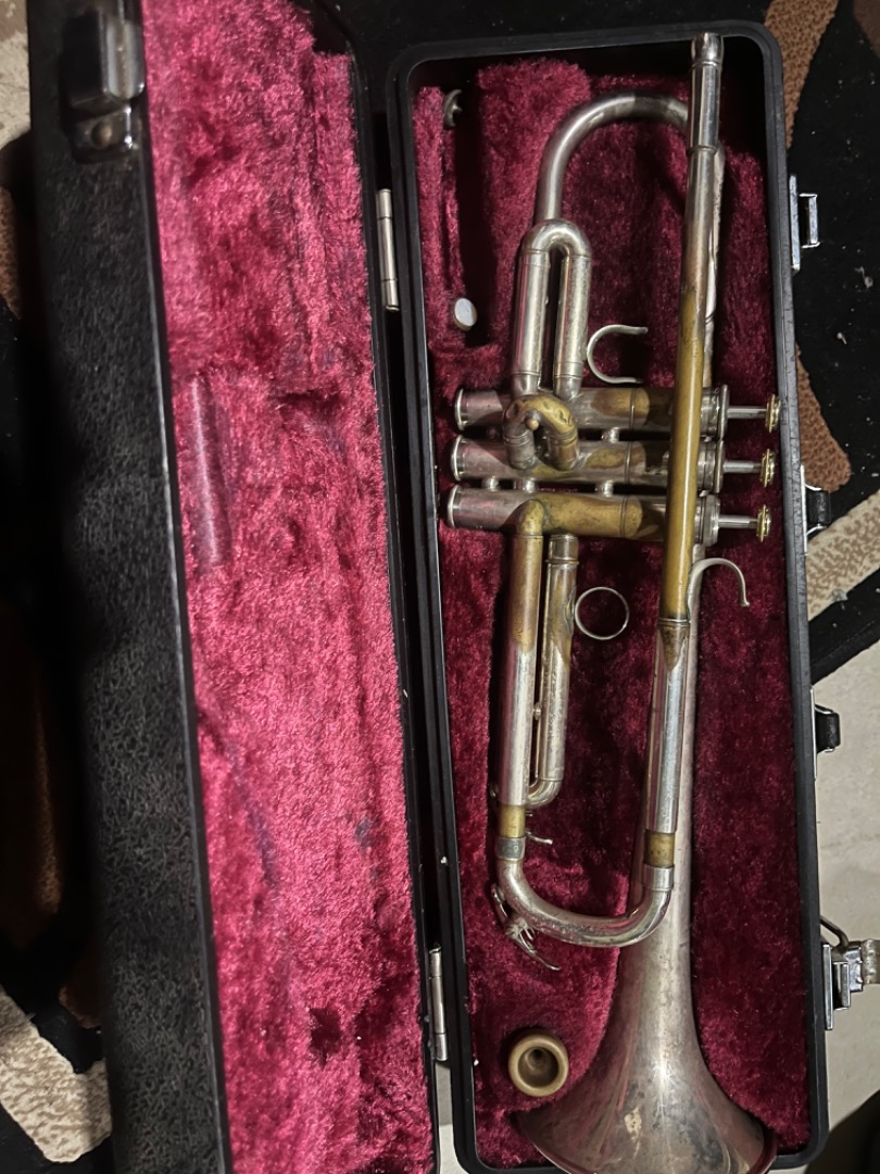 Yamaha trumpet (YTR 4335G), Hobbies & Toys, Music & Media, Musical Instruments on Carousell