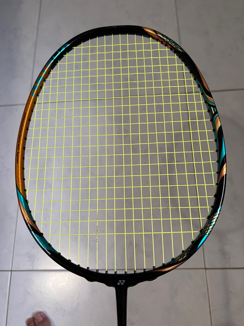 Yonex Astrox 88d pro 2nd gen camel gold 4UG5, Sports Equipment, Sports ...