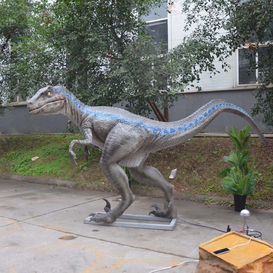 3M Life Size Animatronic Velociraptor Blue Raptor Jurassic World ...