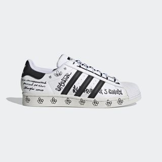 Adidas Superstar GX9878, Men's Fashion, Footwear, Sneakers on Carousell