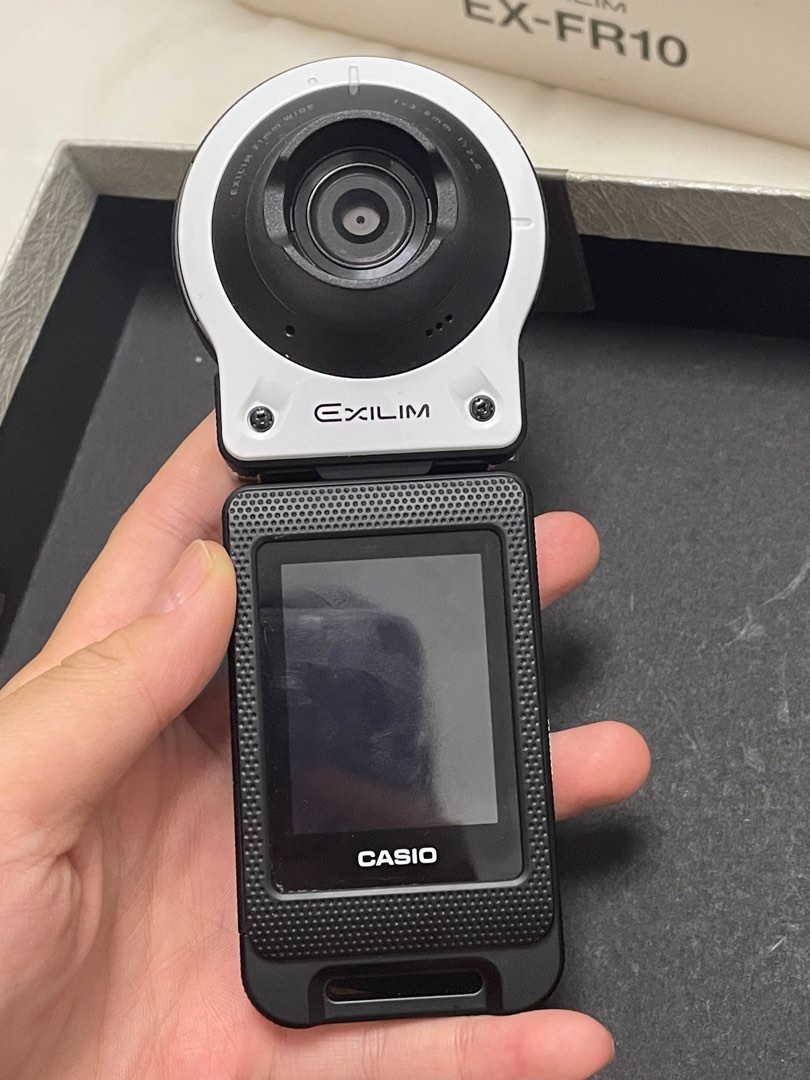 Casio camera exilm EX-FR10, Photography, Cameras on Carousell