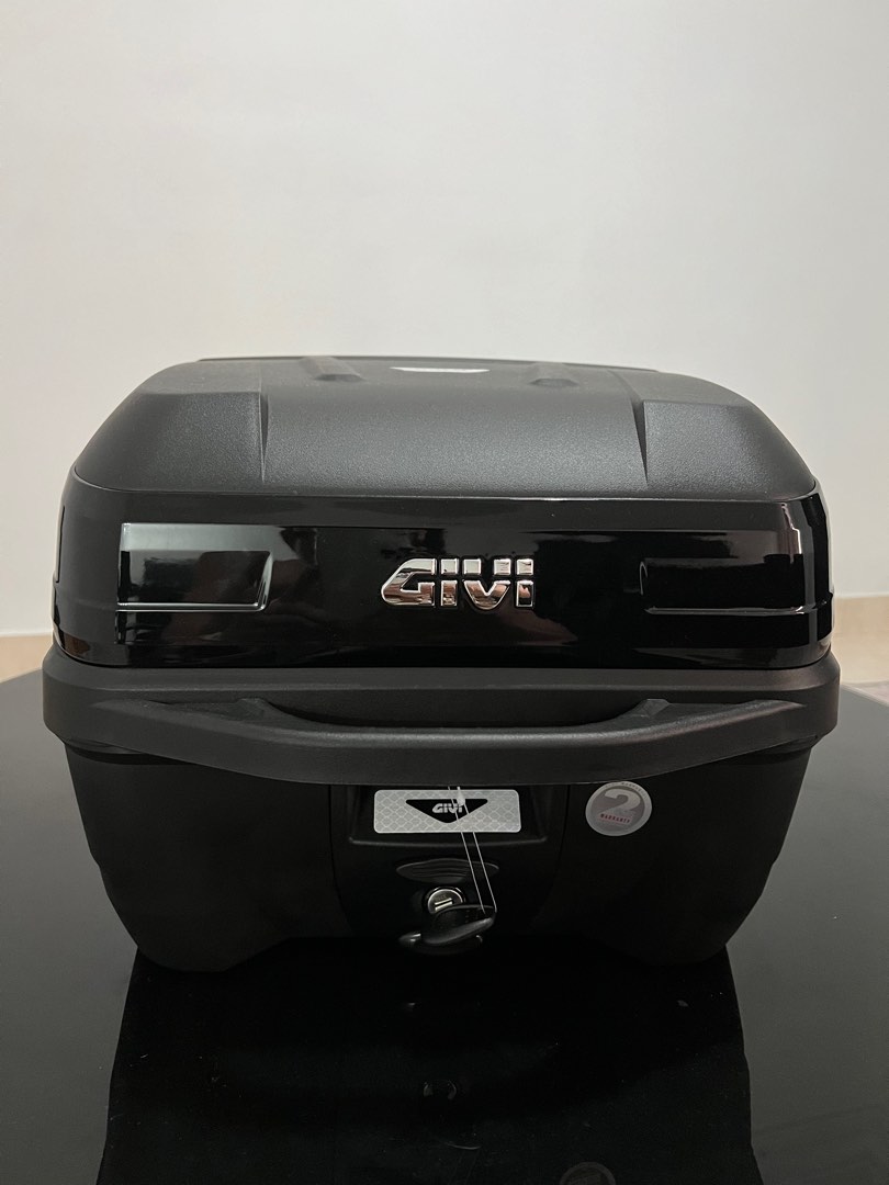 GIVI BOX B32NB BLACK, Auto Accessories on Carousell