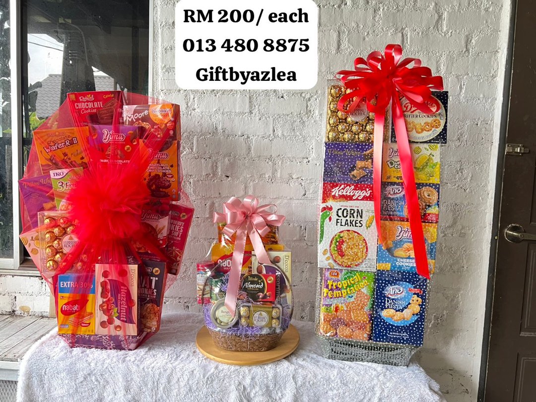 Hamper biskut dan chocolate rm200, Food & Drinks, Gift Baskets ...