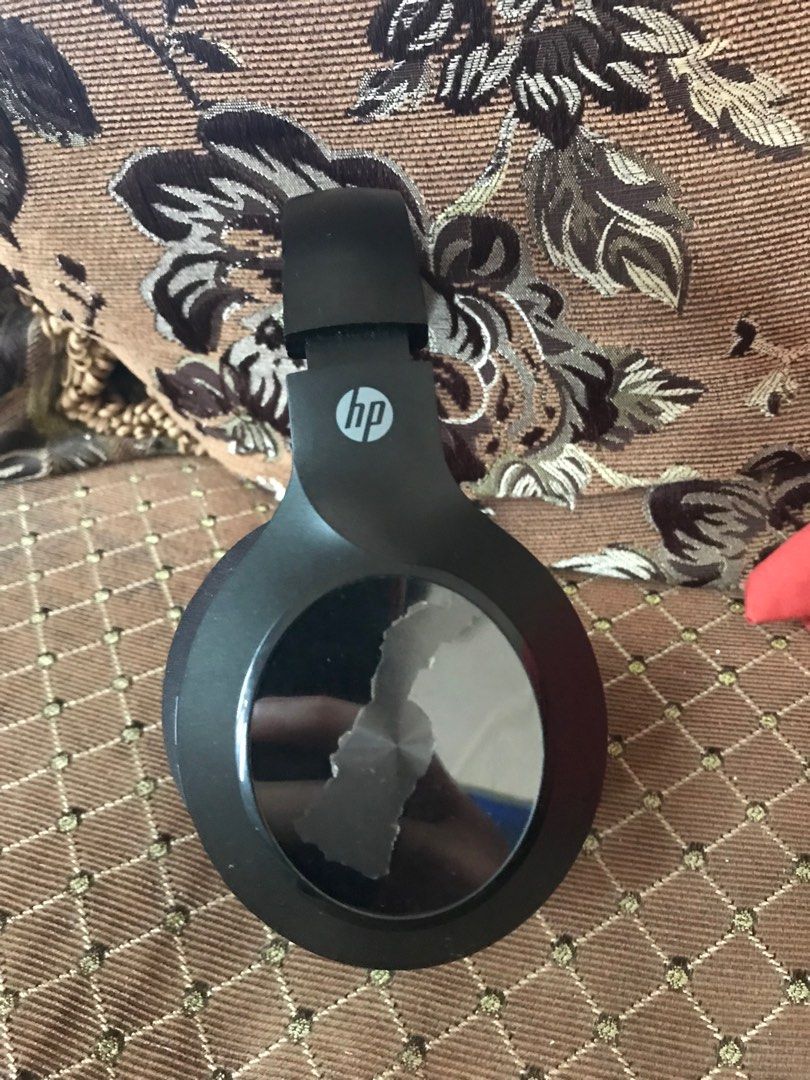 Hp headphone, Audio, Headphones & Headsets on Carousell