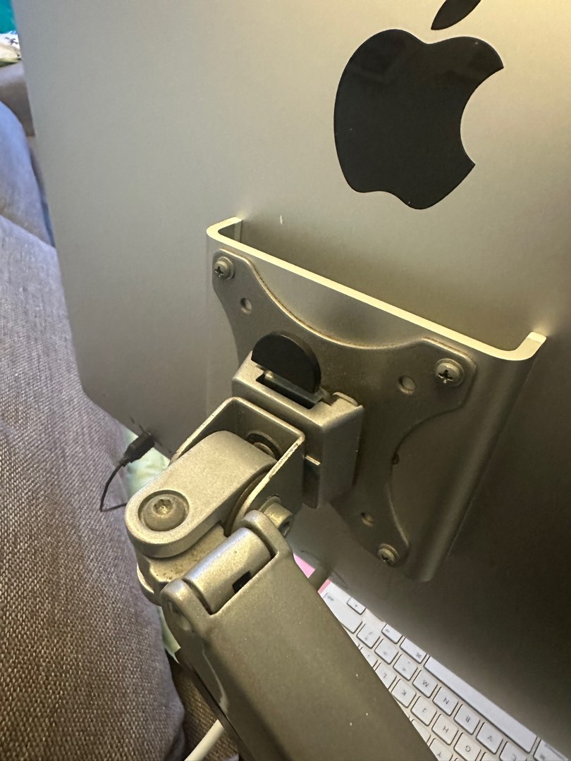 Build-in table-mounted iMac 27 Late 2014 Retina 5K 桌上安裝, 電腦＆科技, 桌上電腦 ...