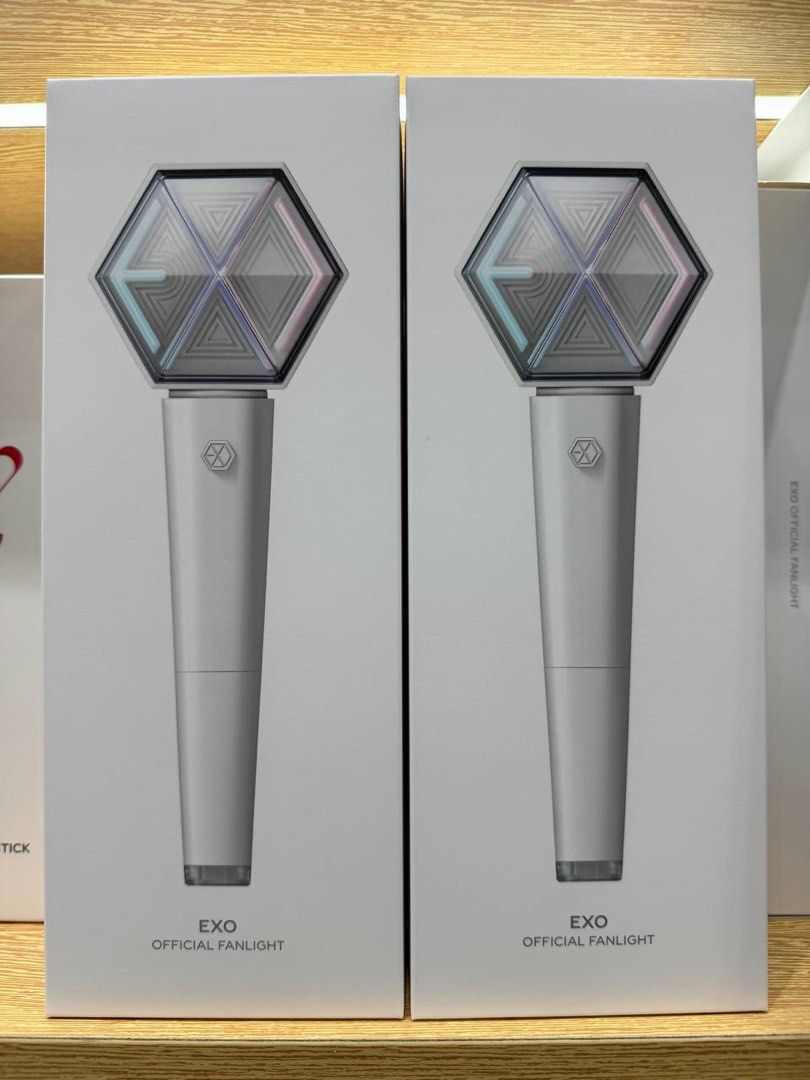 instock exo official fanlight lightstick version 3, Hobbies & Toys ...