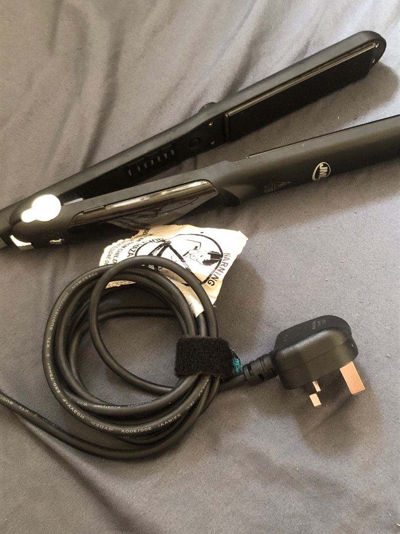JML Steam Pro Hair Straightener, Beauty & Personal Care, Hair on Carousell