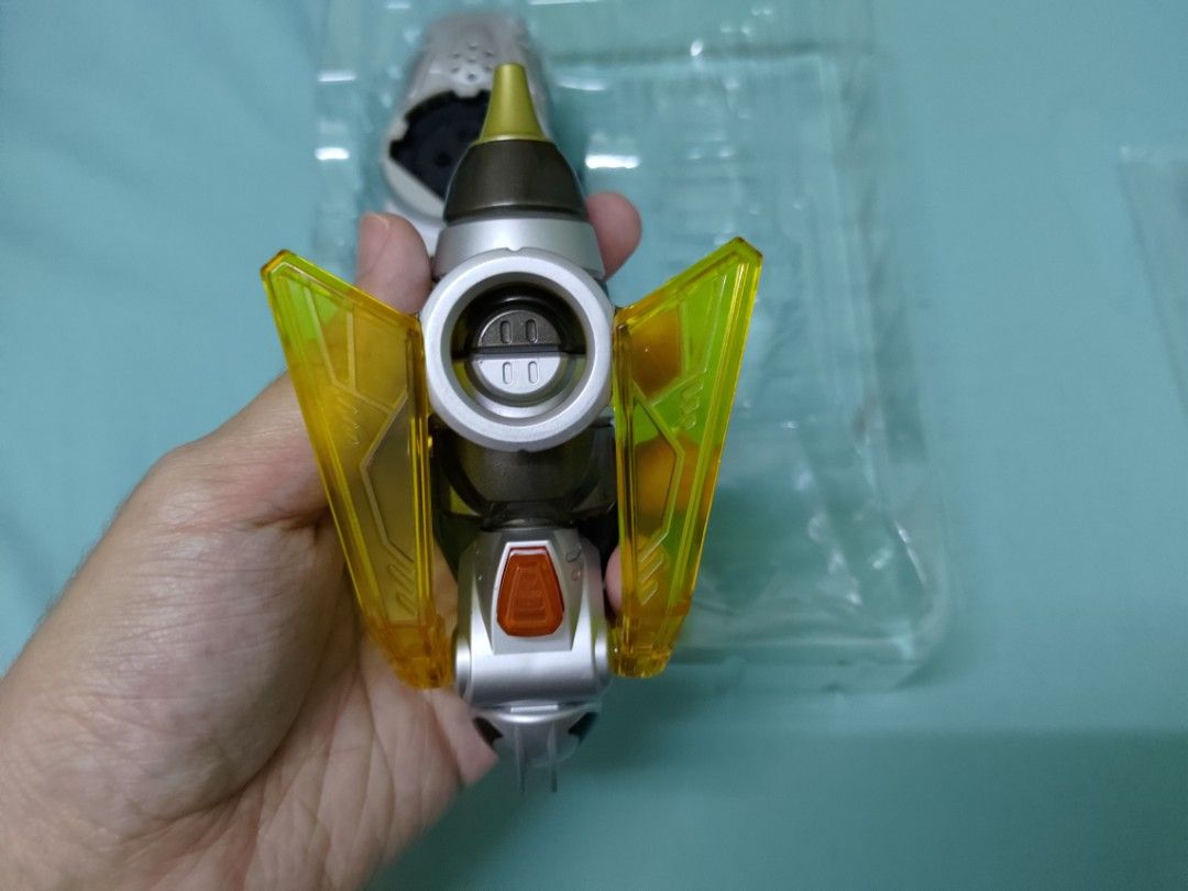 DX Za Bee Zecter Kamen Rider Kabuto, Hobbies & Toys, Toys & Games on ...