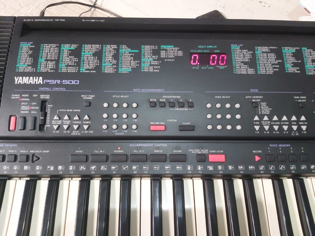 Keyboard Yamaha PSR-500, Musik & Media, Alat di Carousell