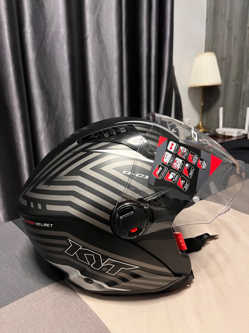 KYT D-City Design Helmet, Motorbikes on Carousell