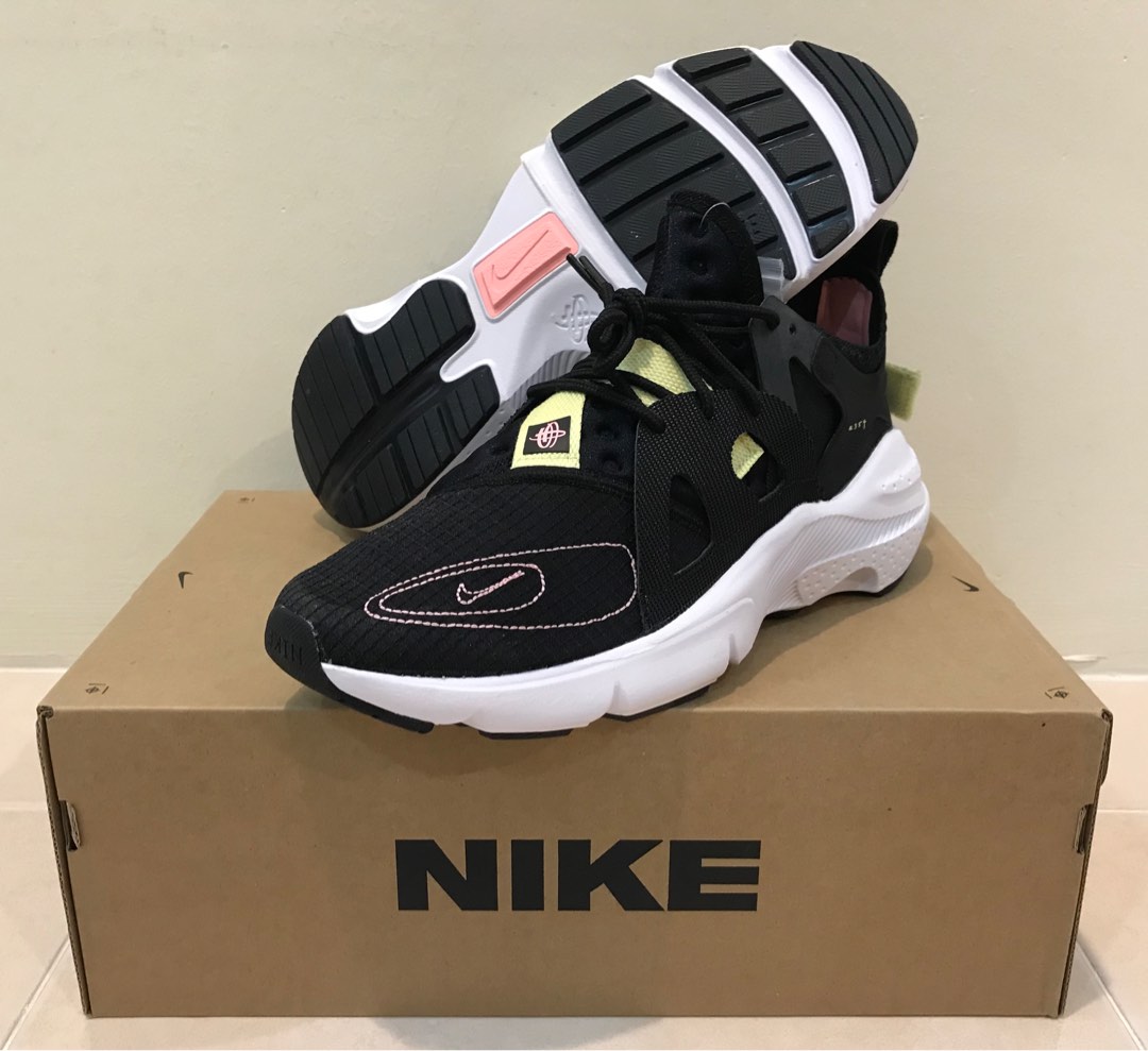 Nike Huarache Type, Men's Fashion, Footwear, Sneakers on Carousell