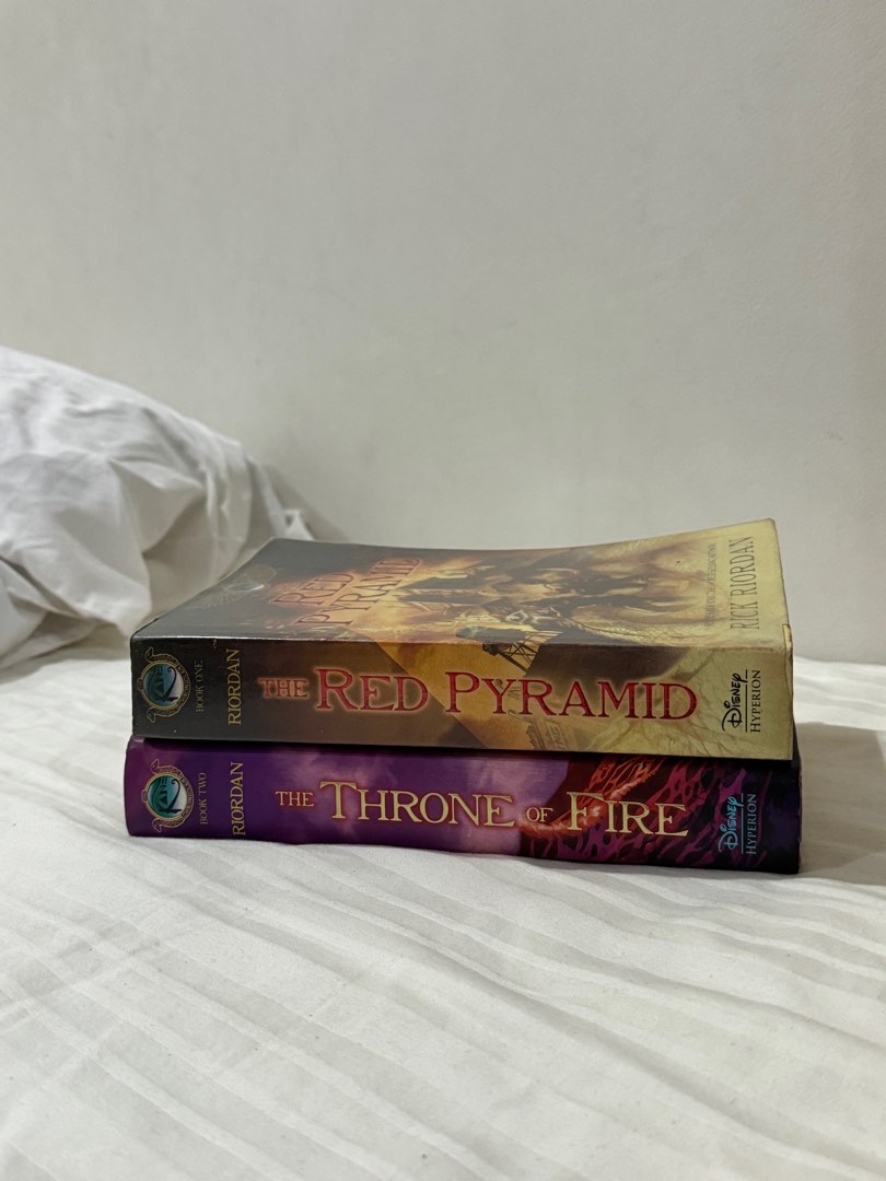 The Kane Chronicles Books 1 and 2 by Rick Riordan, Hobbies & Toys ...