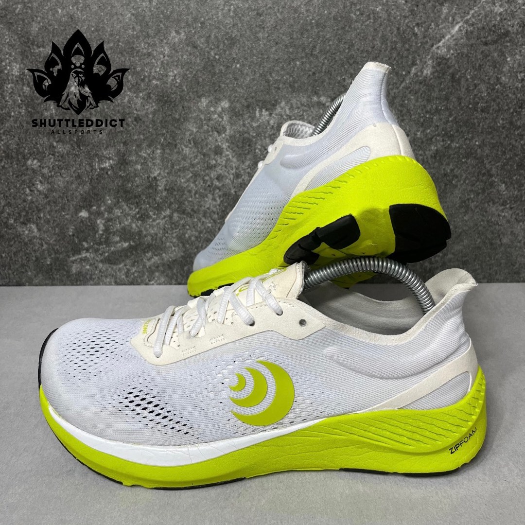 TOPO ATHLETIC CYCLONE, Sports Equipment, Exercise & Fitness, Cardio ...