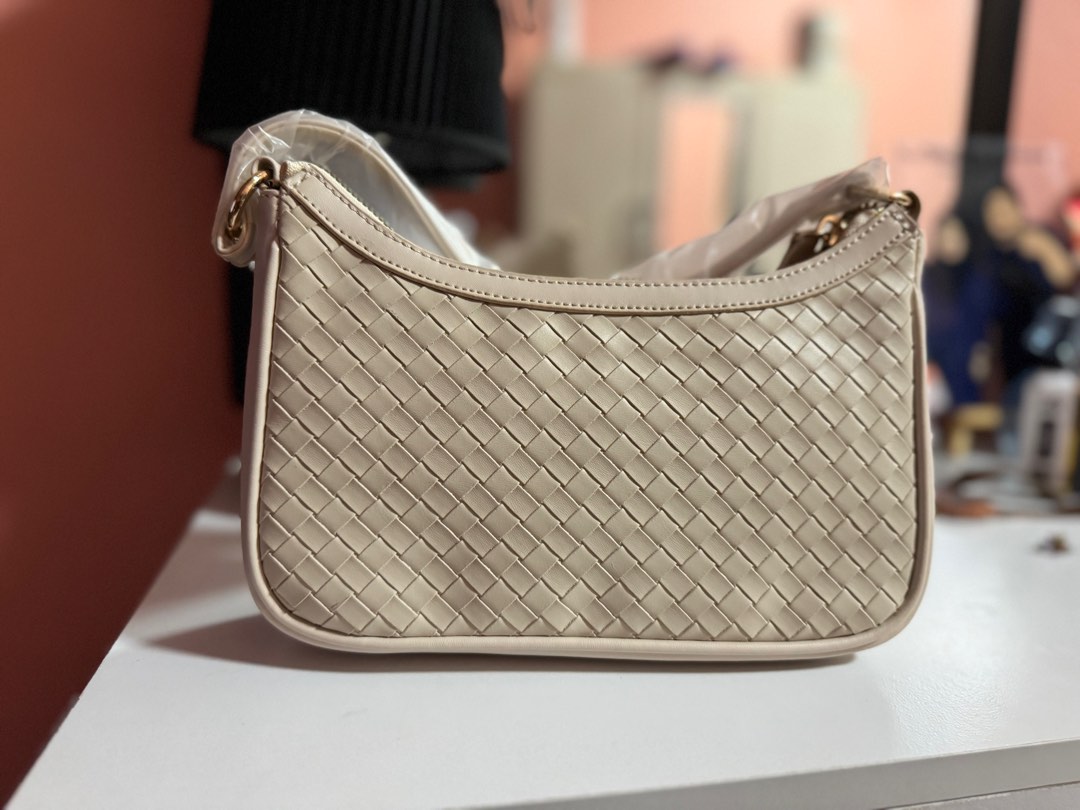 Vincci Bag, Women's Fashion, Bags & Wallets, Shoulder Bags on Carousell