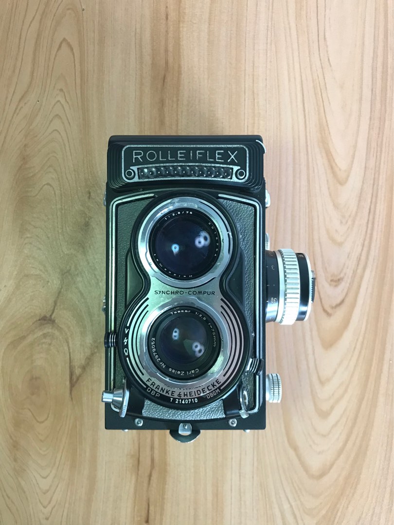 Vintage Twin Lens Reflex Medium Format Camera (TLR) Rolleiflex 3.5T ...