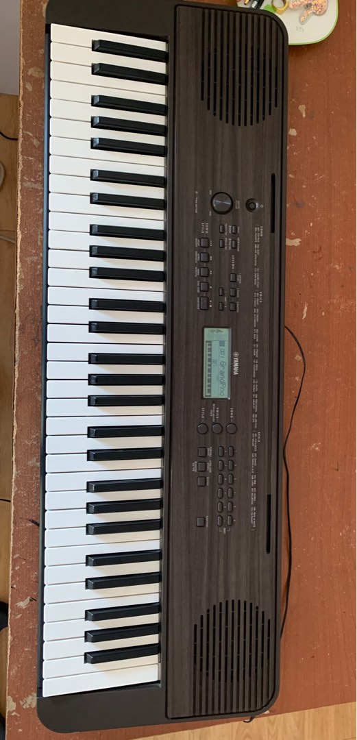 Yamaha PSR E360DW (61 KEYS), Hobbies & Toys, Music & Media, Musical ...