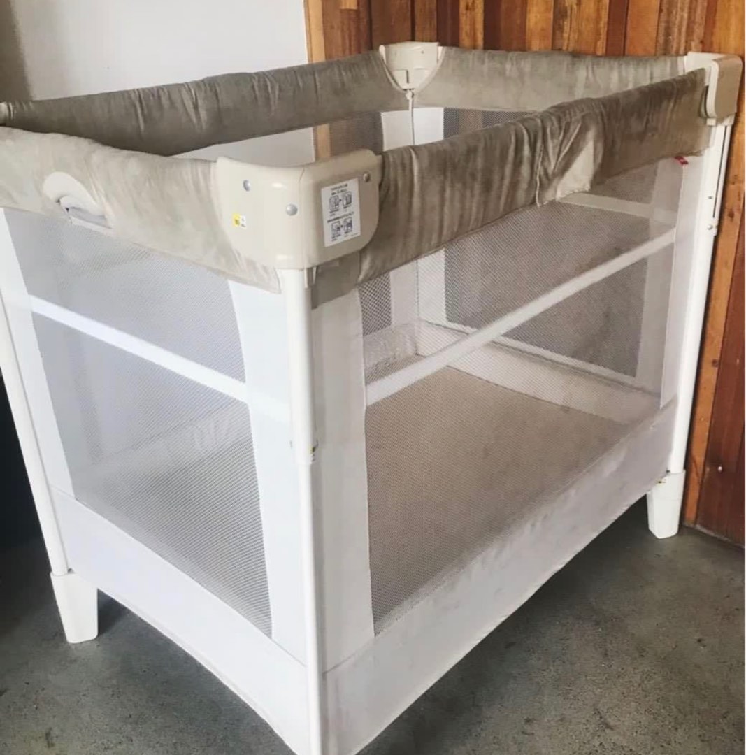 Aprica Comfortable and Cool Coconel Air Plus Baby Crib, Babies & Kids ...