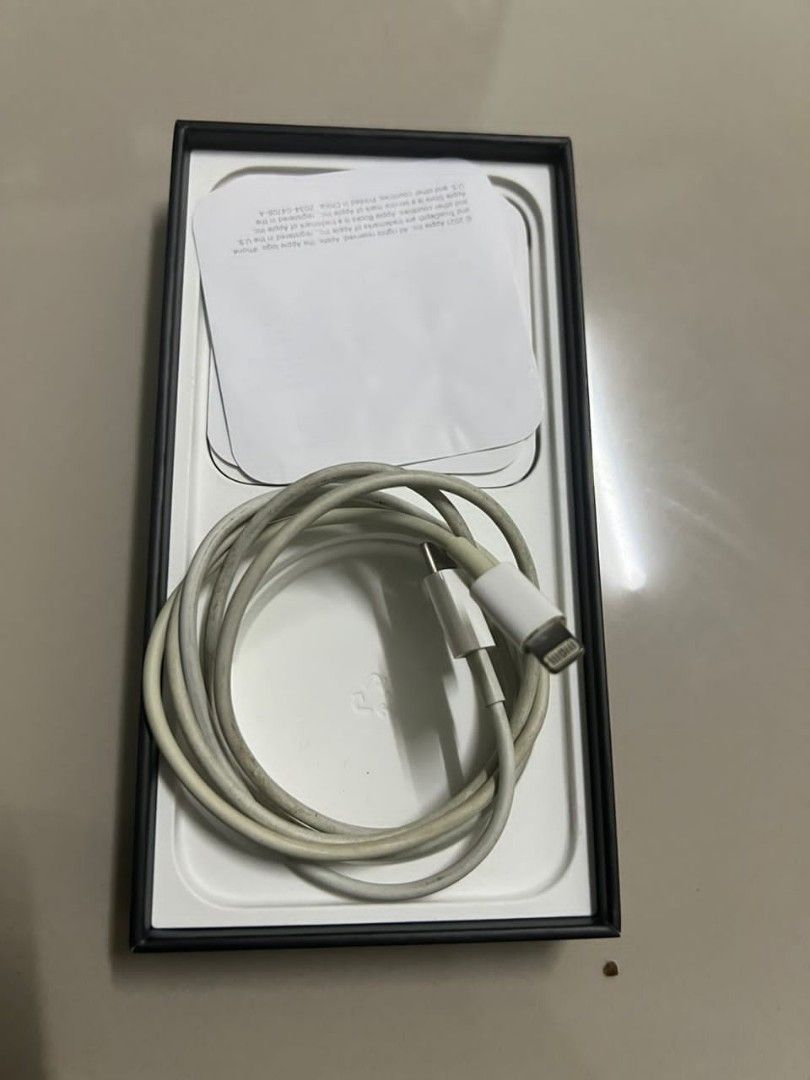 Cable original iphone 13, Mobile Phones & Gadgets, Mobile & Gadget ...