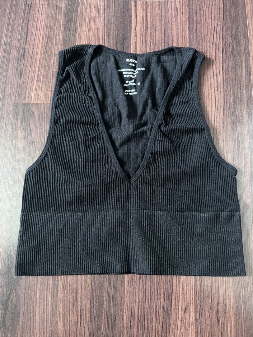 GLASSONS Cropped Top ( W/ Original Paper Bag), Women's Fashion, Tops ...