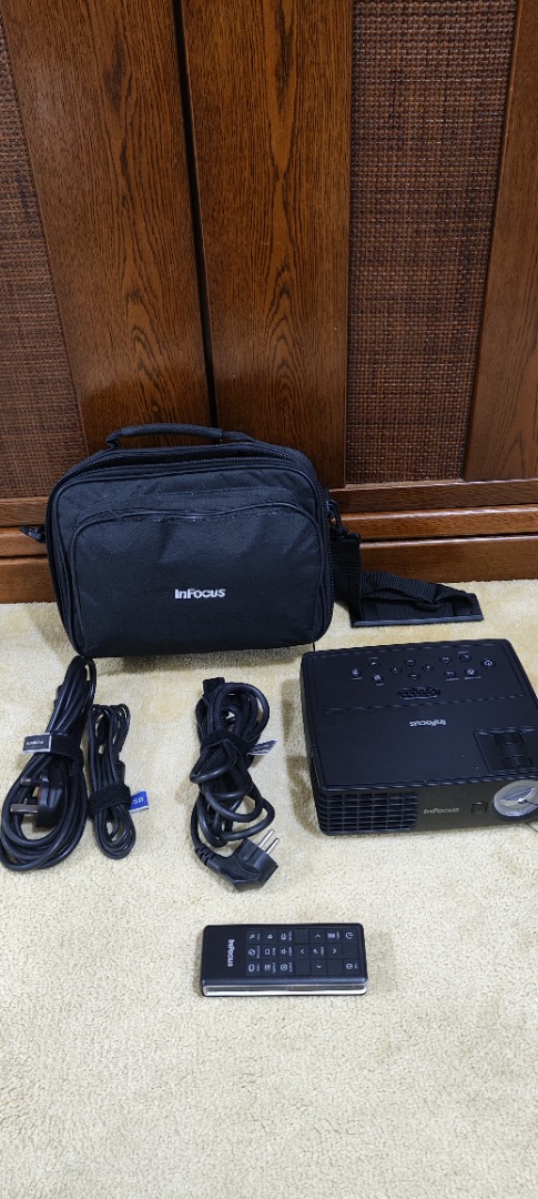 InFocus IN1112a DLP Projector, TV & Home Appliances, TV & Entertainment ...