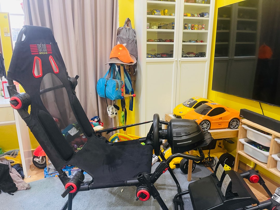 Next level racing F-GT LITE + THRUSTMASTER PLAYSTATION, Hobbies & Toys ...