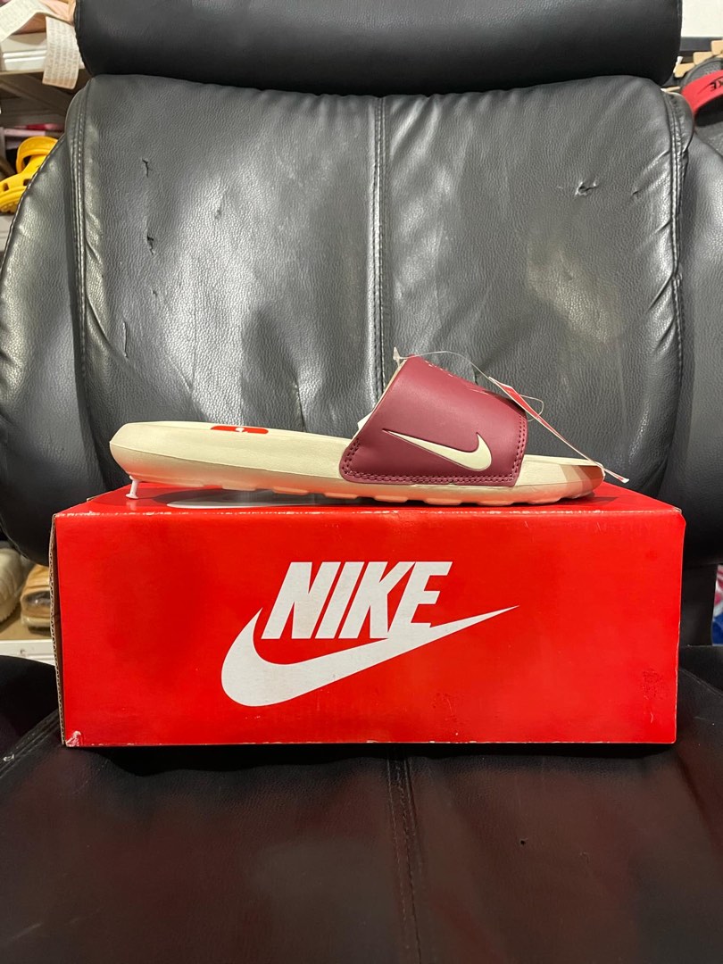 Nike victory slide, Men's Fashion, Footwear, Slippers & Slides on Carousell