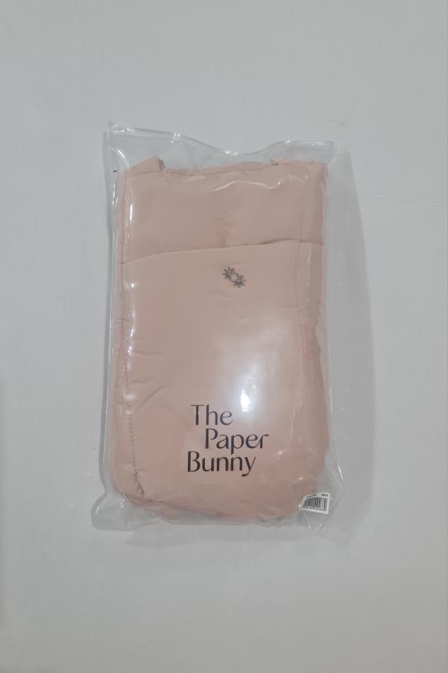 Paper Bunny Puffer Shopper Tote, Women's Fashion, Bags & Wallets, Tote ...