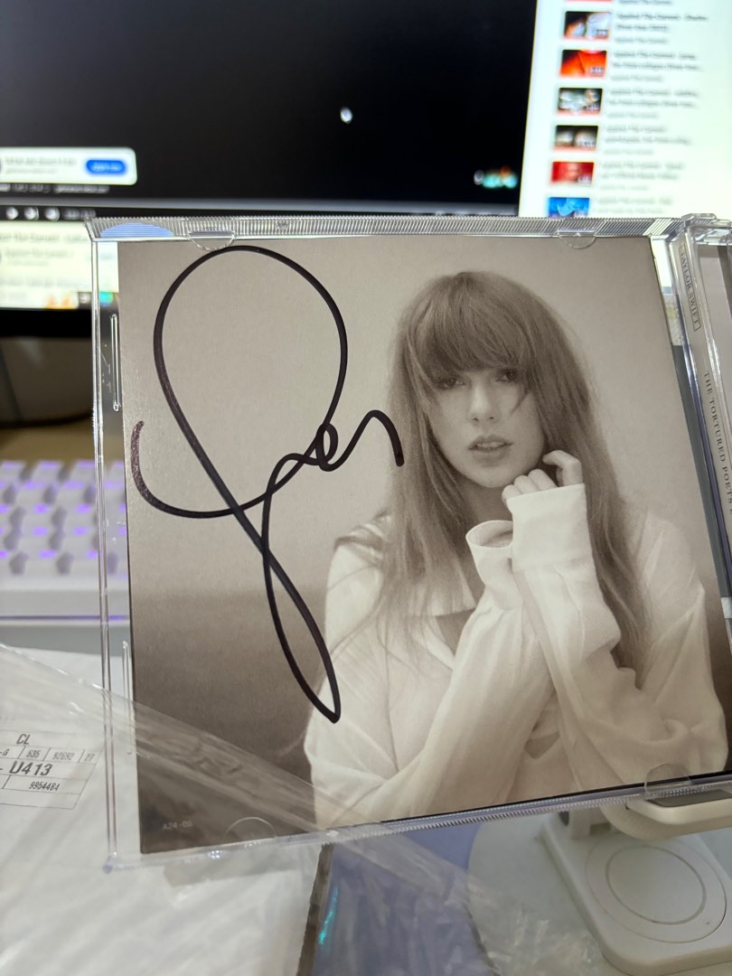 Taylor Swift TTPD Signed CD - The Tortured Poets Department [US Store ...