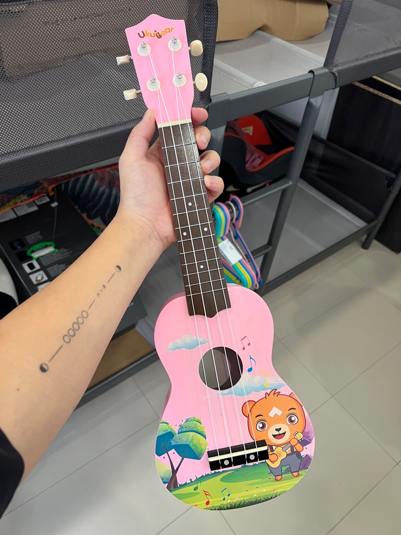 Ukubear Ukelele Guitar, Hobbies & Toys, Music & Media, Musical ...