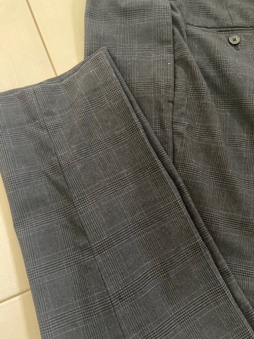 Uniqlo Office Slack, Men's Fashion, Bottoms, Trousers on Carousell