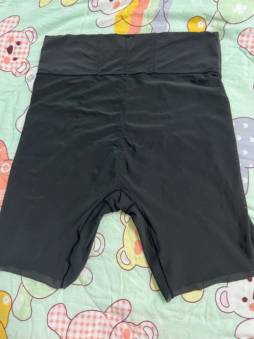 Wacoal girdle pants seamless, Women's Fashion, New Undergarments ...