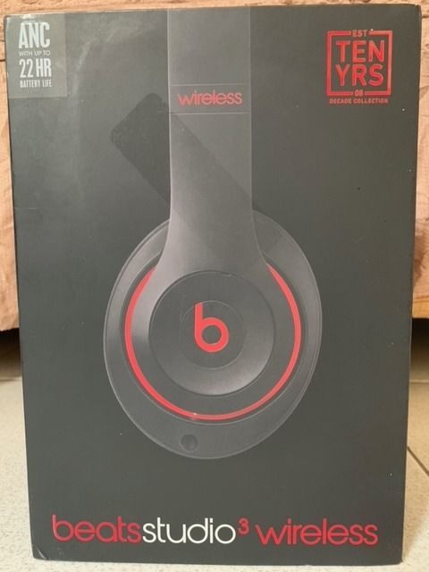 Beats Studio3 Decade Collection Wireless Over-Ear Headphones - Defiant ...