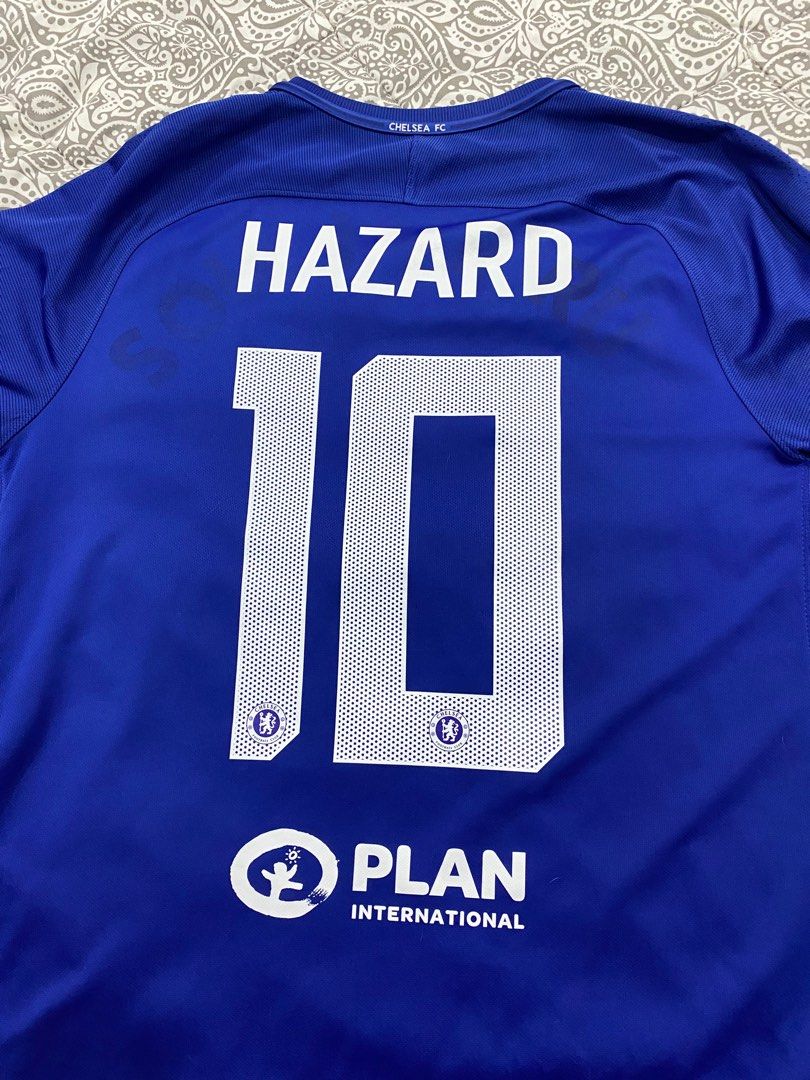 CHELSEA FC Home Kit 2017/18, Men's Fashion, Activewear on Carousell