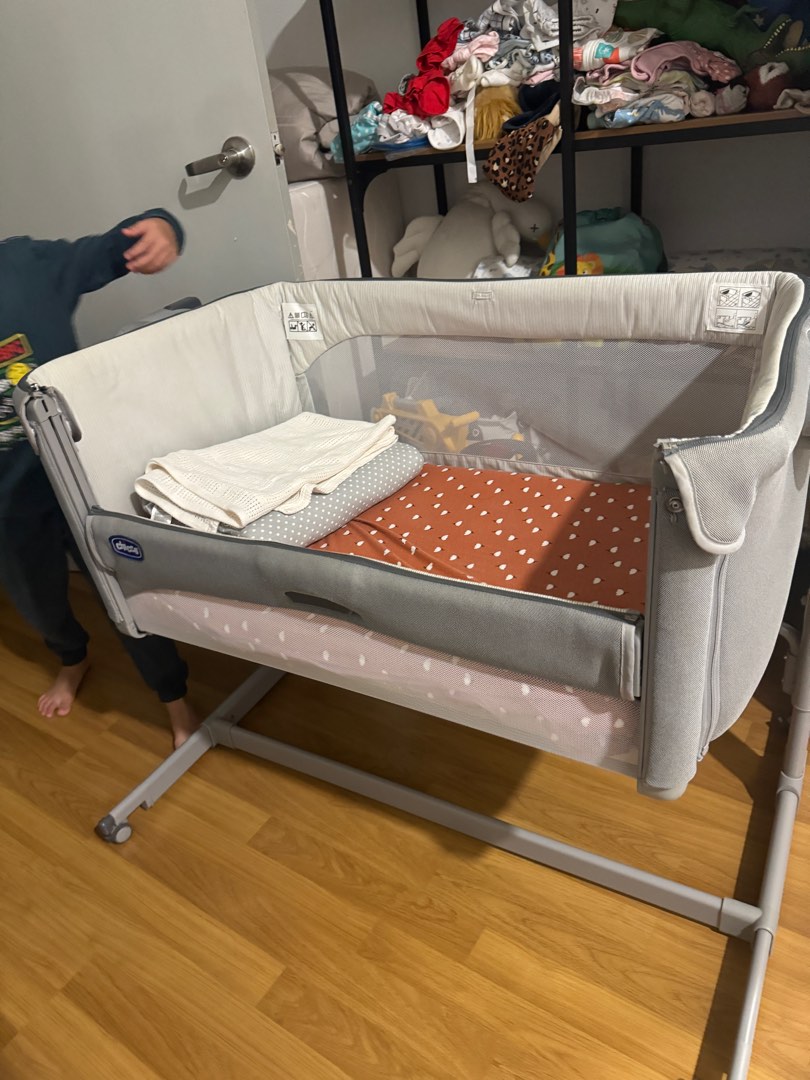 Chicco next2me magic Babycot , Babies & Kids, Baby Nursery & Kids ...