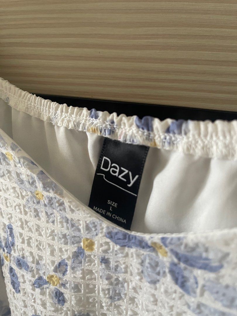DAZY white and blue floral dress, Women's Fashion, Muslimah Fashion ...