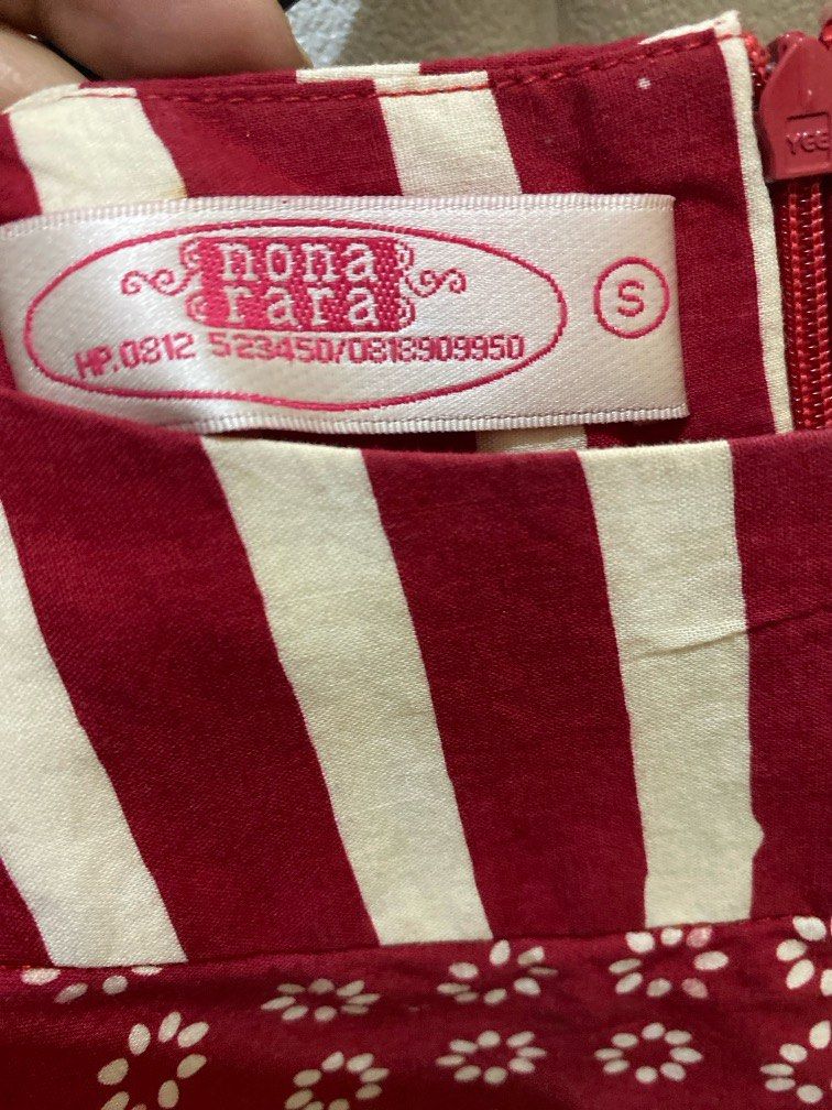 Dress batik merah putih Nona Rara, Fesyen Wanita, Pakaian Wanita, Gaun ...