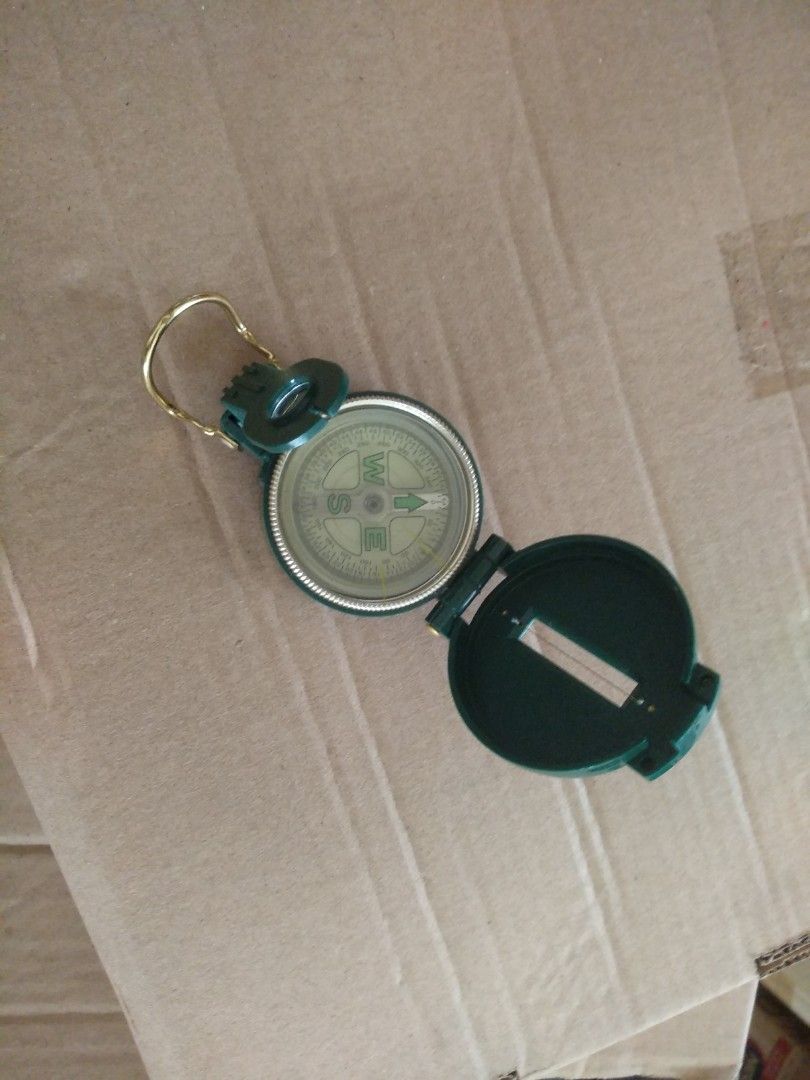 Engineer Directional Compass, Everything Else, Others on Carousell