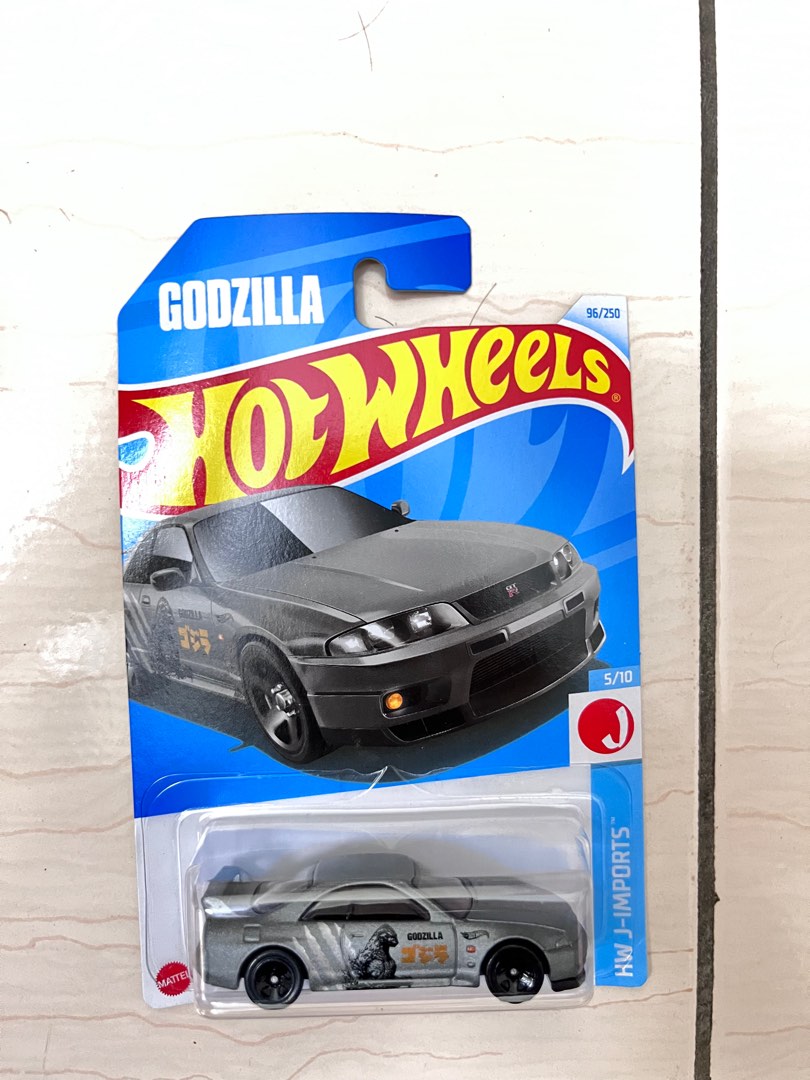 Hotwheel nissan r33 godzilla, Hobbies & Toys, Toys & Games on Carousell