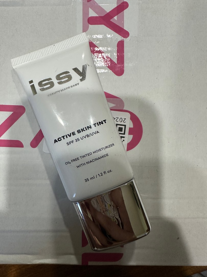 ISSY Active Skin tint, Beauty & Personal Care, Face, Makeup on Carousell