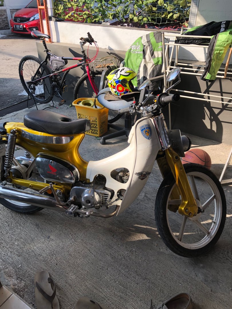 Motor honda bebek c70 ori 3 speed thn 1981, Motor di Carousell