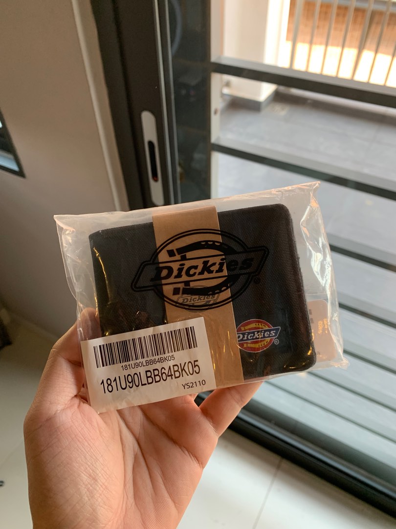 Original Dickies Men Wallet, Men's Fashion, Watches & Accessories ...