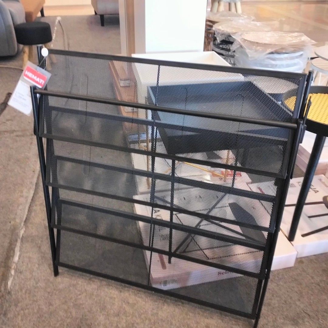 Rak Sepatu Besi Lipat, Perabotan Rumah di Carousell