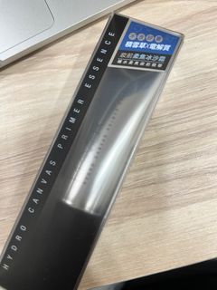 Solone 柔紗精粹粉底液W30, 香水、美妝、保養, 臉部彩妝、保養與清潔, 化妝品在旋轉拍賣