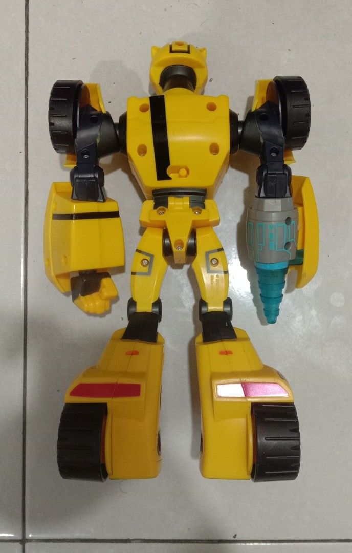 Transformer Animated Talking Light-up Bumblebee Action Figure 11 inch Hasbro, Hobbies & Toys ...