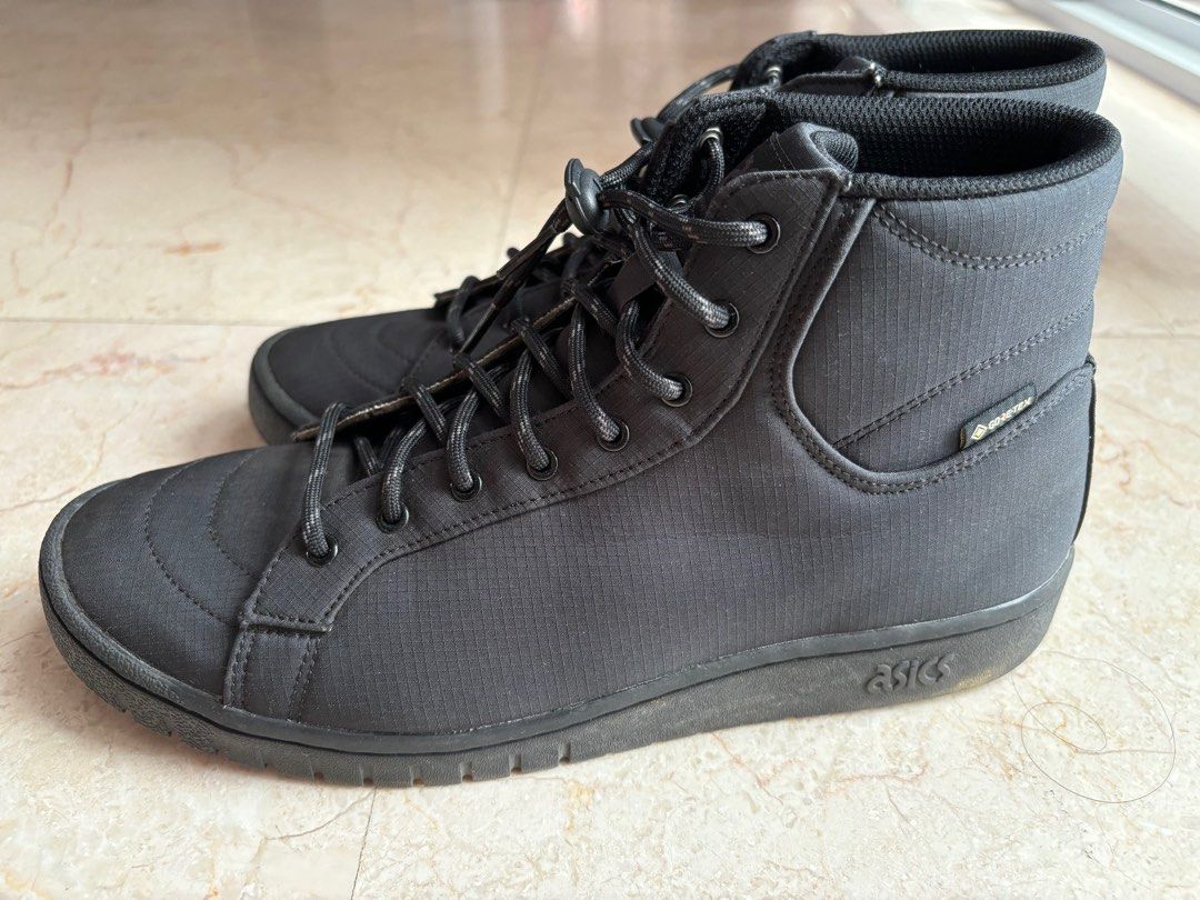 ASICS GEL PTG Gore Tex Mid cut on Carousell