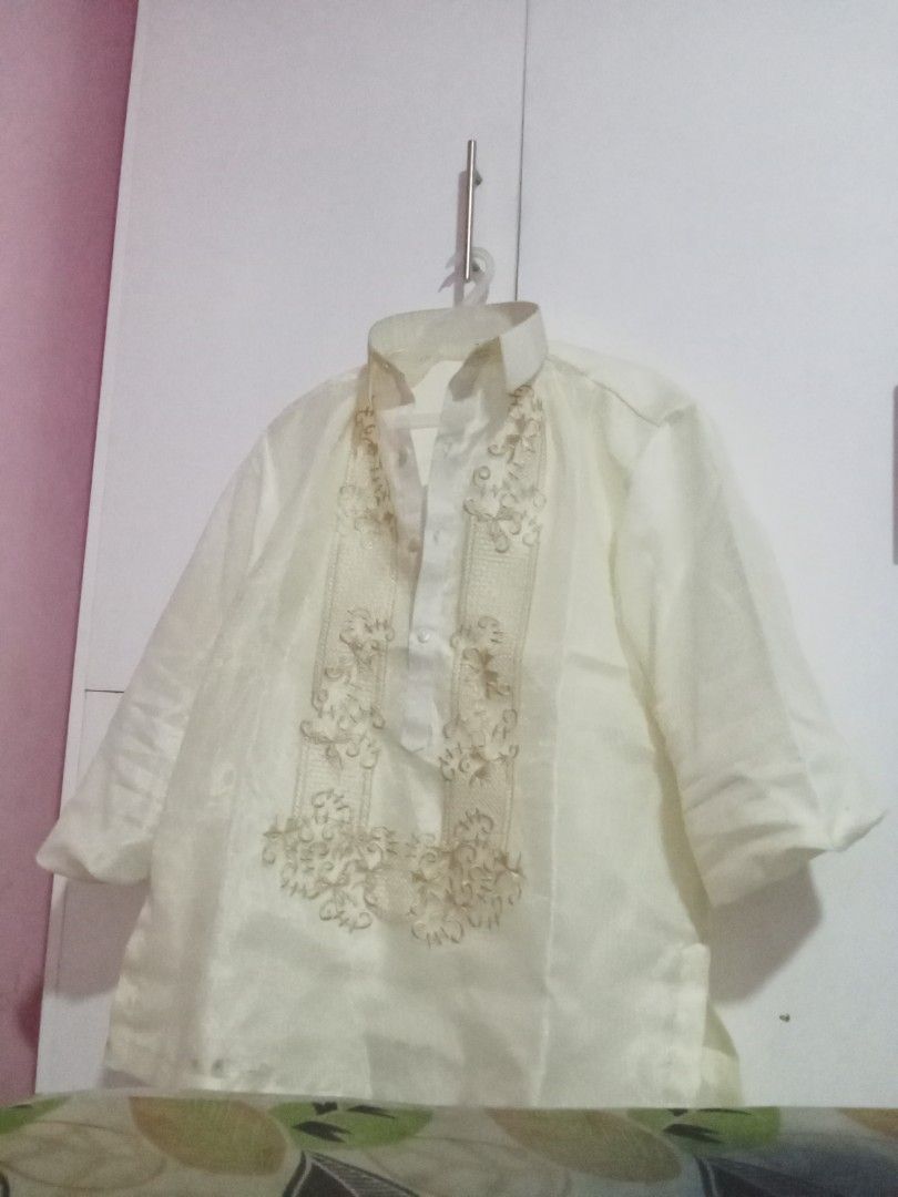 barong tagalog (M), Furniture & Home Living, Home Improvement ...